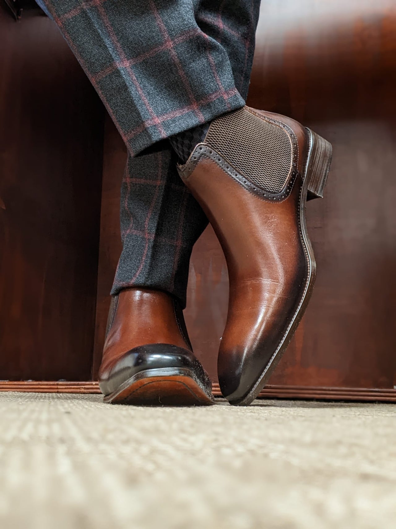 What’s the difference between a plain hem and a cuff? – The Suit Depot